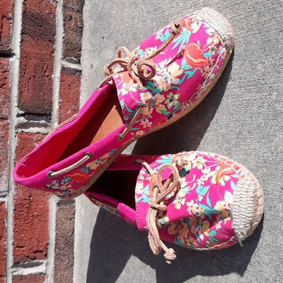 Sperry | Shoes | Sperry Topsider 95 Pink Floral Tropical Print ...